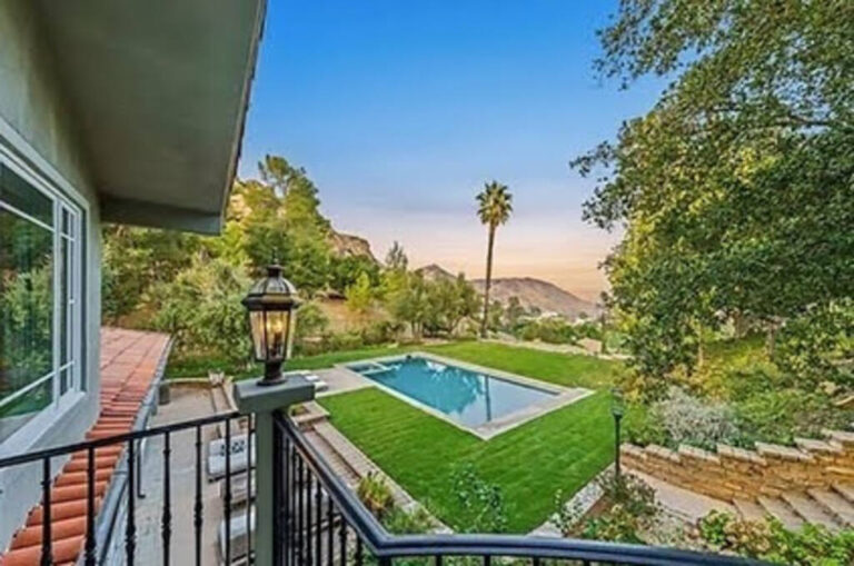 Inside Joe Rogan’s Austin House: A $14M Luxury Retreat - Buildable Home