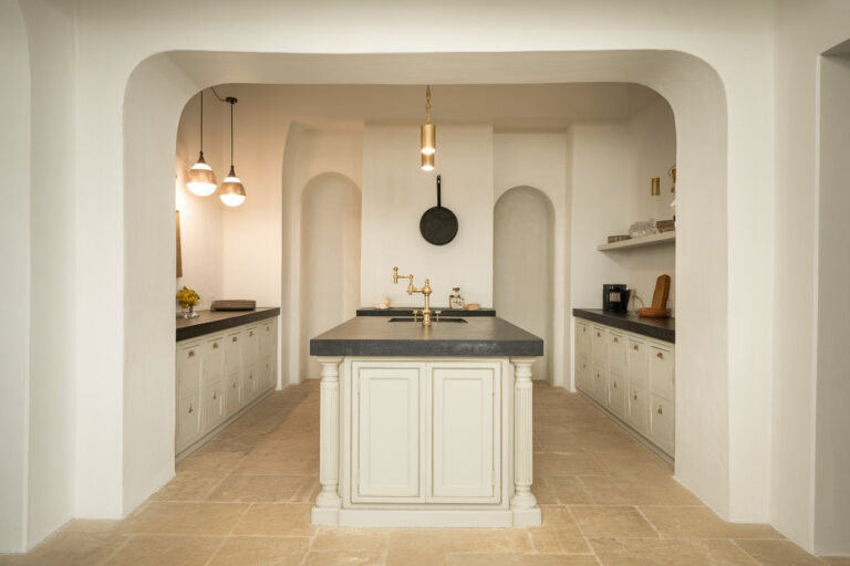 Mastering Line in Interior Design: Style & Space Tips - Buildable Home